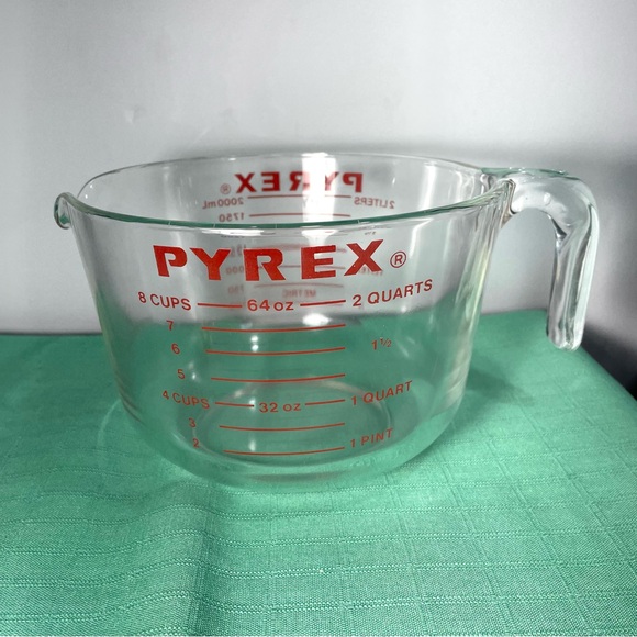 Pyrex | Kitchen | Pyrex 8 Cup Measuring Mixing Cup Glass Bowl Pour ...